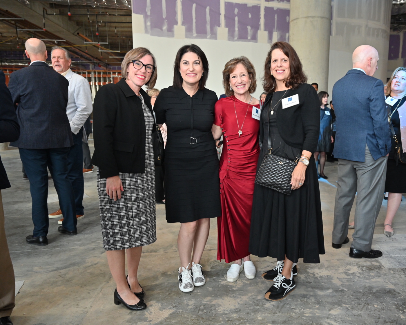 Cullen Tower Topping Out Photo Gallery - BCM